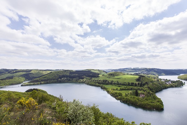 Online Reservations Required for Access to Upper Sûre Lake Beaches