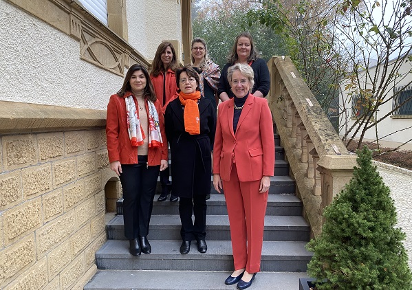 New Luxembourg Ladies Ambassadors Club Offers Helping Hand to Women's ...