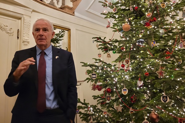 US Ambassador Revives Old Tradition with Festive Mayors' Reception